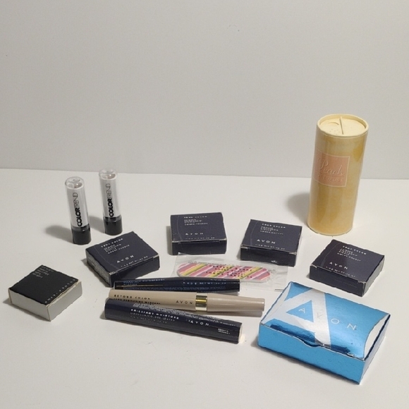 Avon | Makeup | Avon Beauty Bundle In Orig Package Also Chain And ...